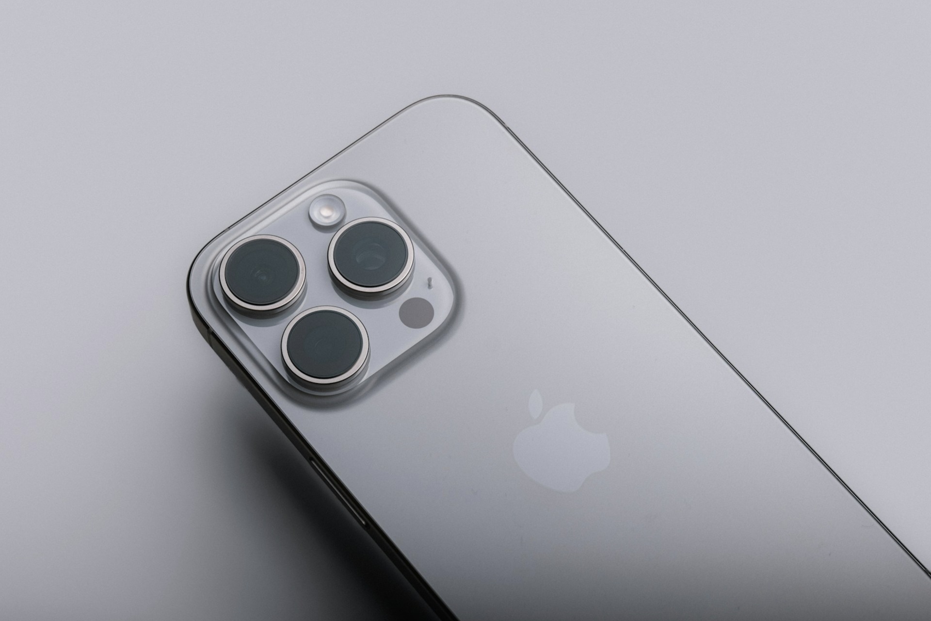 L'iPhone 16 Pro Max 256 Go est disponible à partir de 880 € sur Amazon